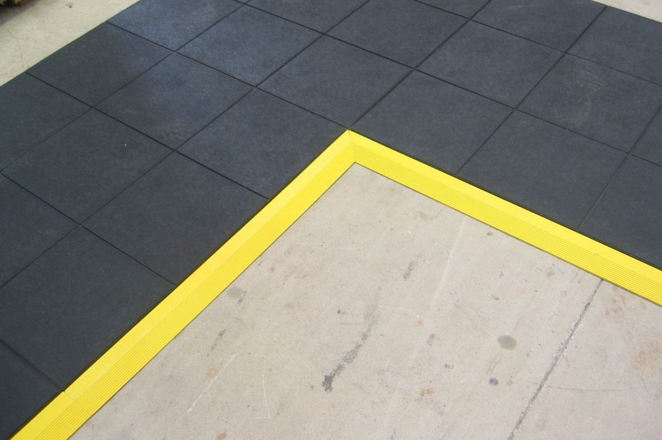 24/Seven Interlocking Rubber Mat - Solid — The Mat Group NZ